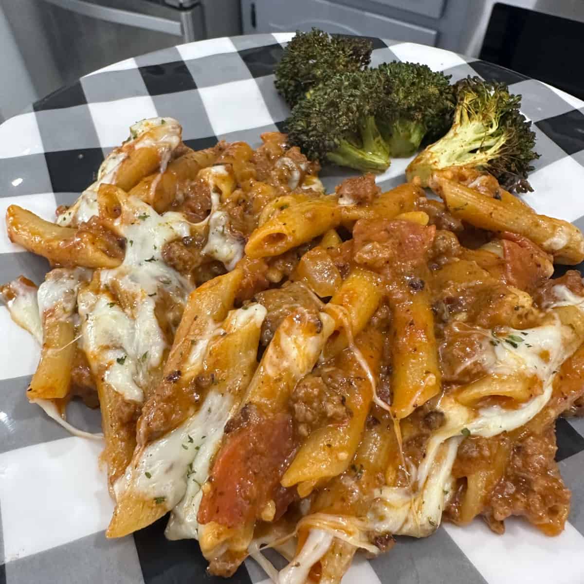 Cheesy Pizza Hamburger Helper - Cooking in the Midwest