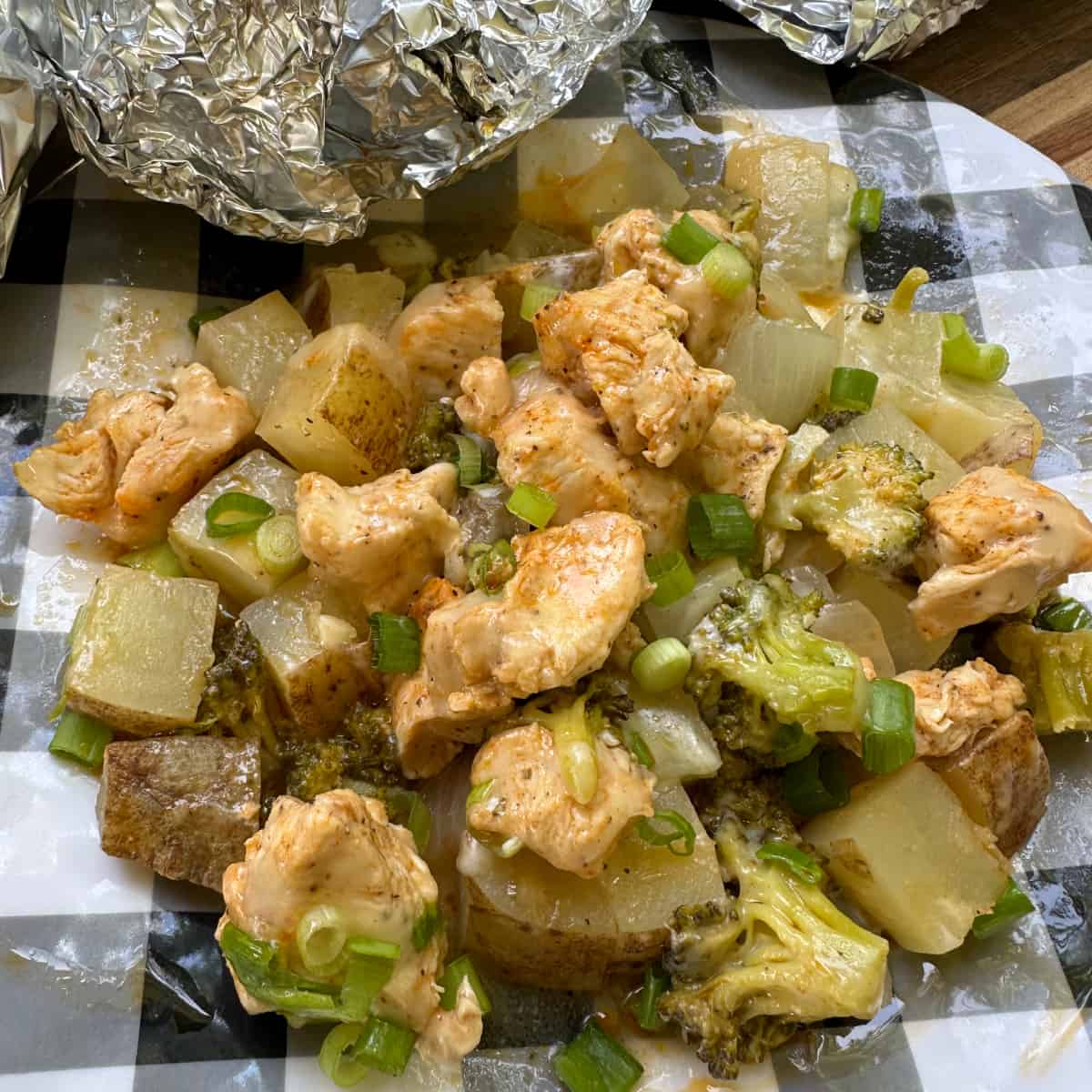 Buffalo Chicken Foil Packets - Cooking in the Midwest