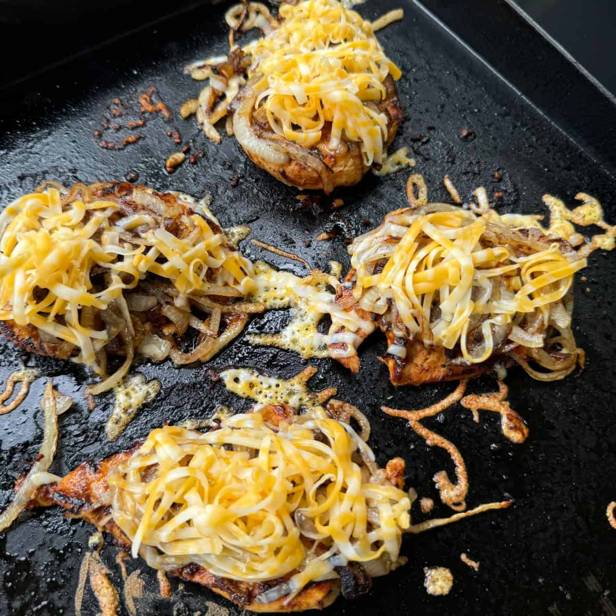 Easy Smothered Chicken - Cooking in the Midwest