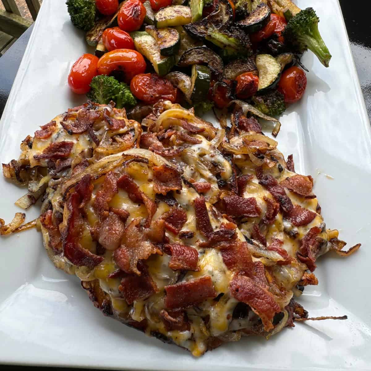 Easy Smothered Chicken - Cooking in the Midwest