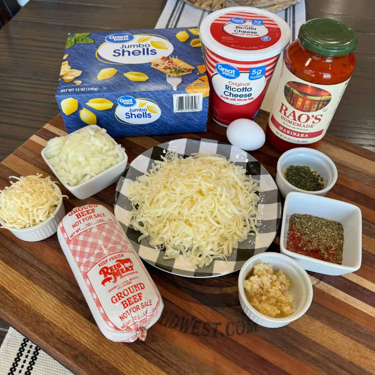 Cheesy Stuffed Shells - Cooking in the Midwest