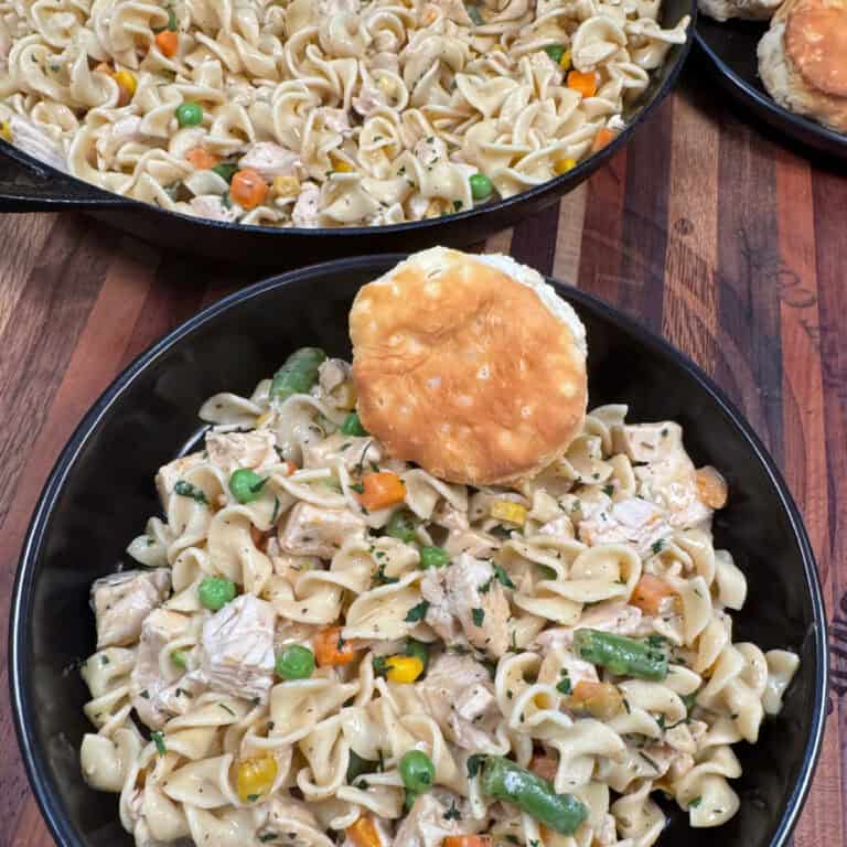 Creamy Pot Pie Chicken and Noodles - Cooking in the Midwest